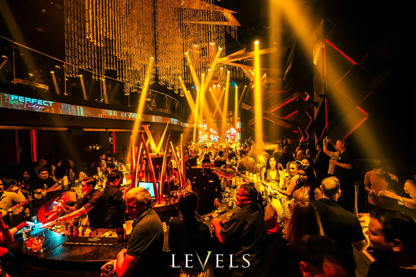 Reservas, Información y Reseñas de Levels Club & Terrace Bangkok