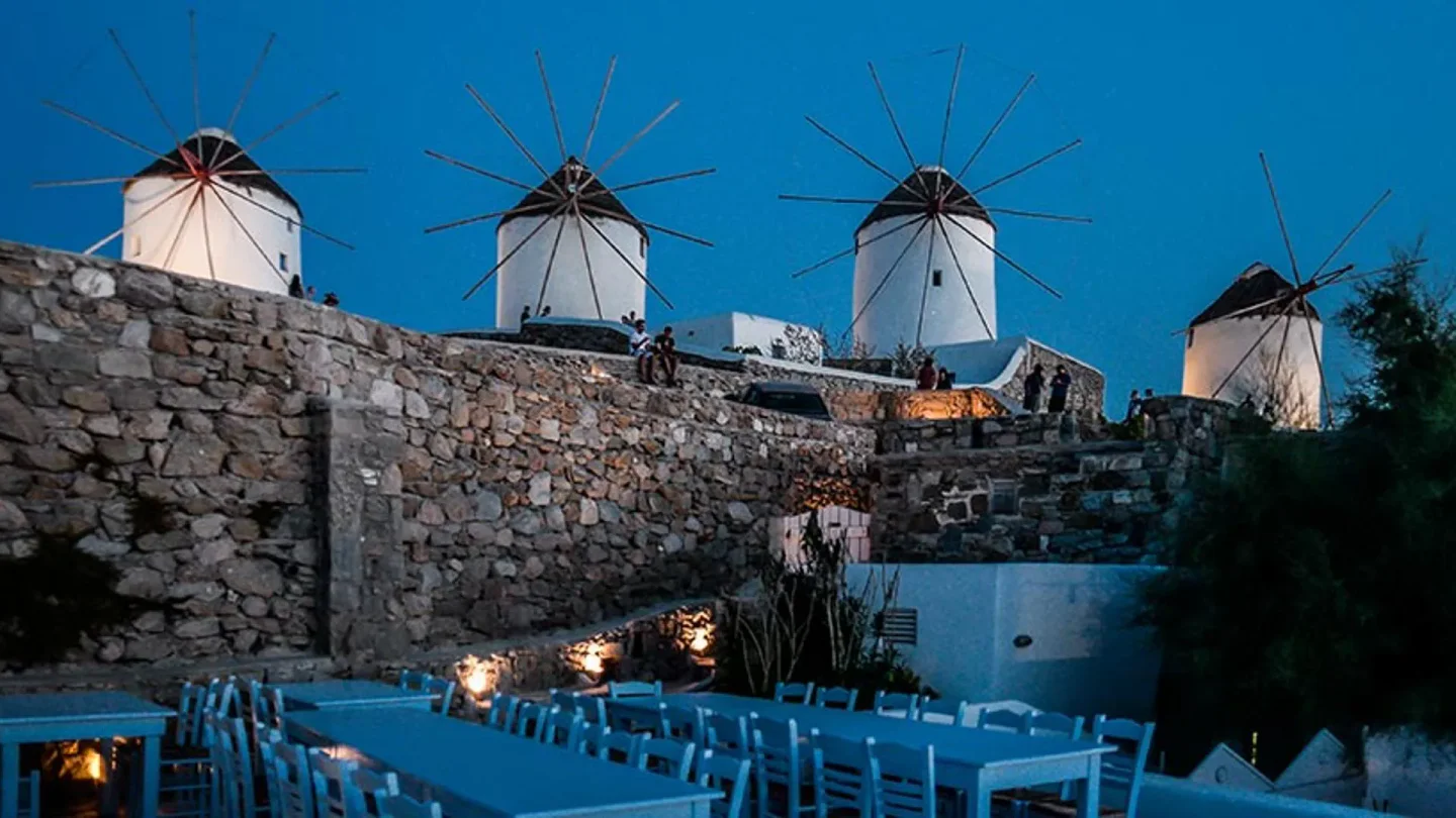 TOP 10 Restaurants in Mykonos