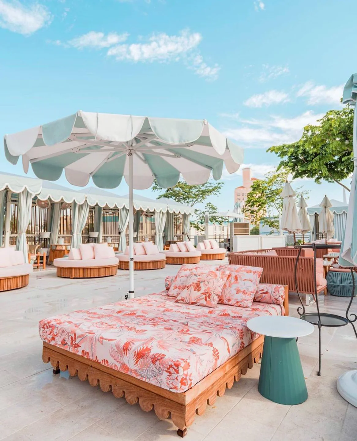 The TOP 10 Beach Club in Miami