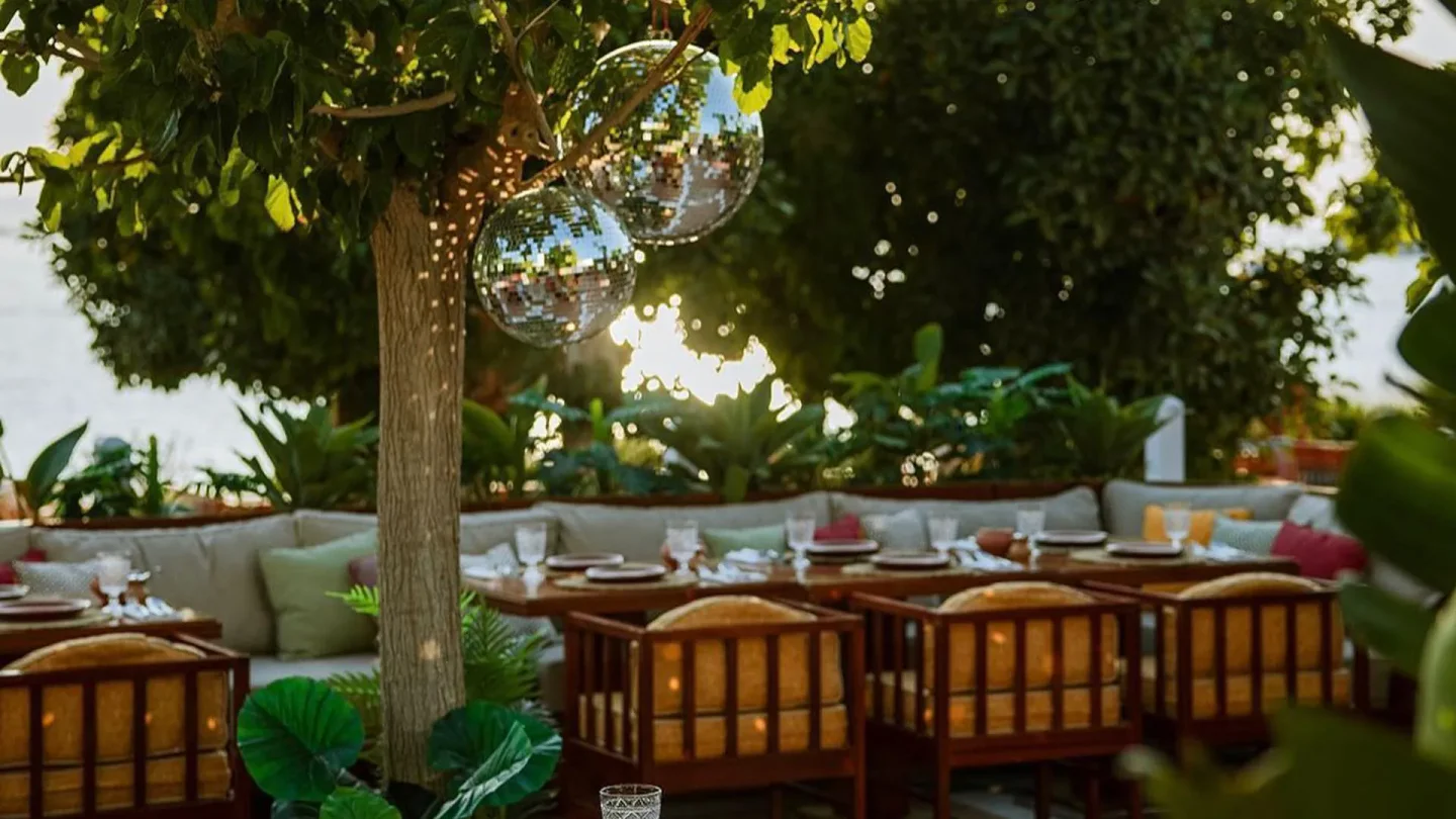 Sunset Plaza Mykonos Reservations, Info & Reviews